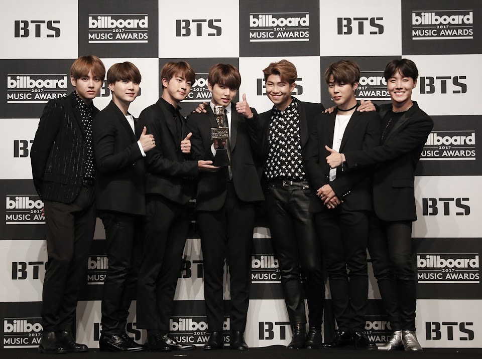 BTS Sets New Record By Selling The Most Albums In Gaon Chart History ...