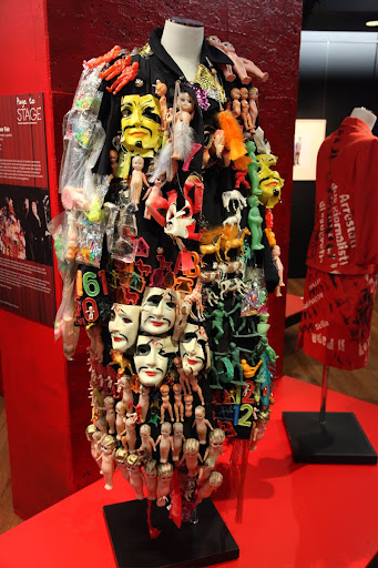 Page to Stage: Costume Design for Performance — Google Arts & Culture