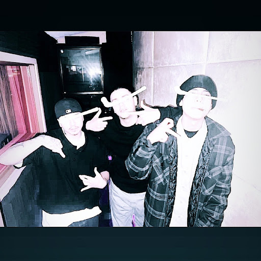 neva trust a soul (feat. Kast & Sportyck) - YouTube Music