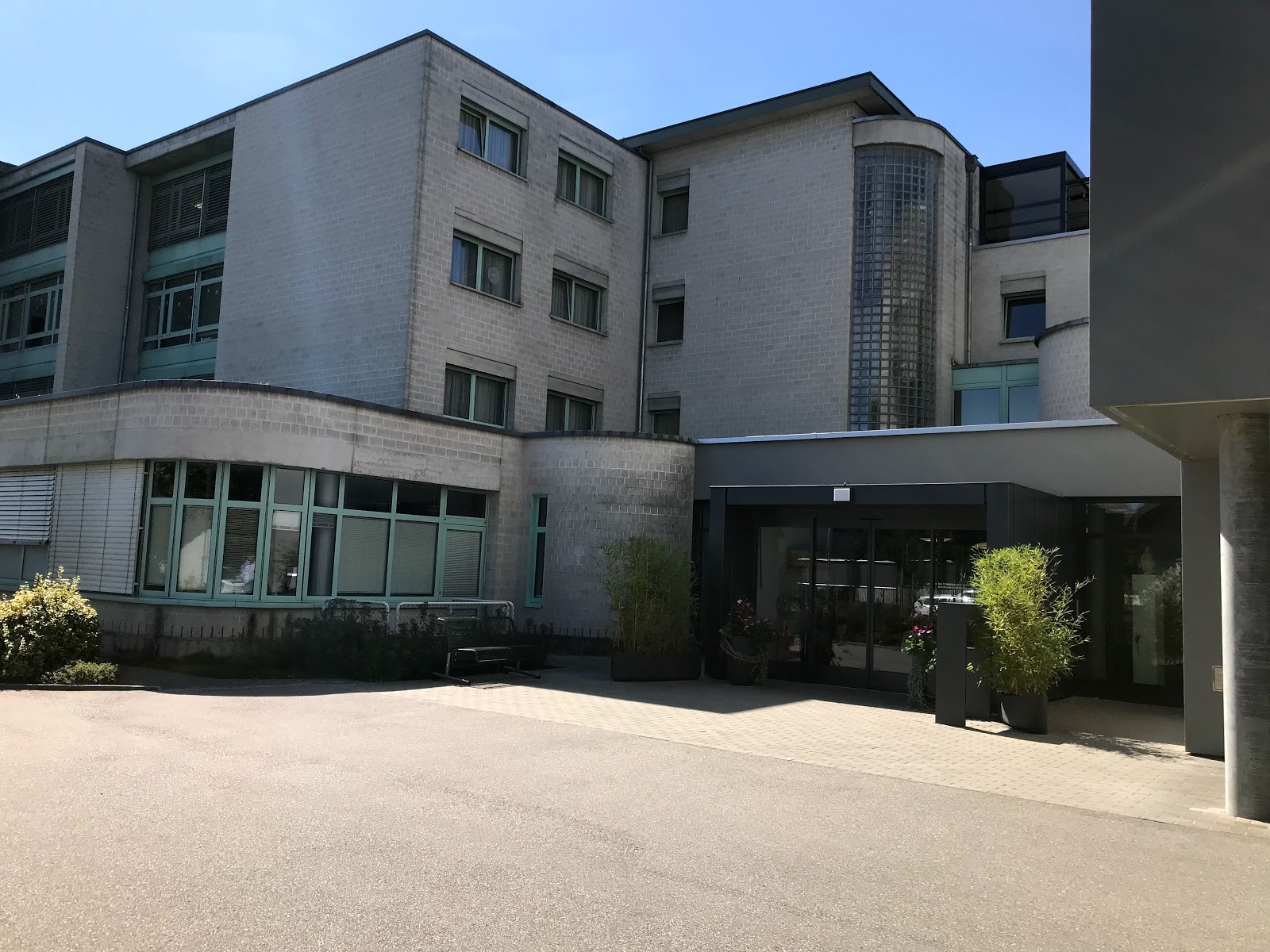 THARAD ZENTRUM FUER PFLEGE UND BETREUUNG in Derendingen - Infos ...