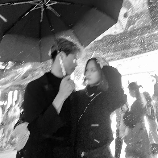 流著淚怎麼睡得著 (feat. Nini & 品崴) (Remix) - YouTube Music