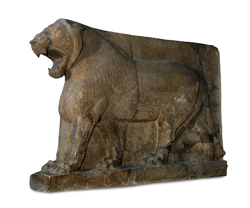 Colossal statue of a lion — Google Arts & Culture