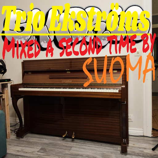 Tractor pulling piano - YouTube Music